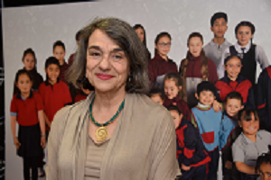 Sol Serrano: primera mujer en ganar el Premio Nacional de Historia ...